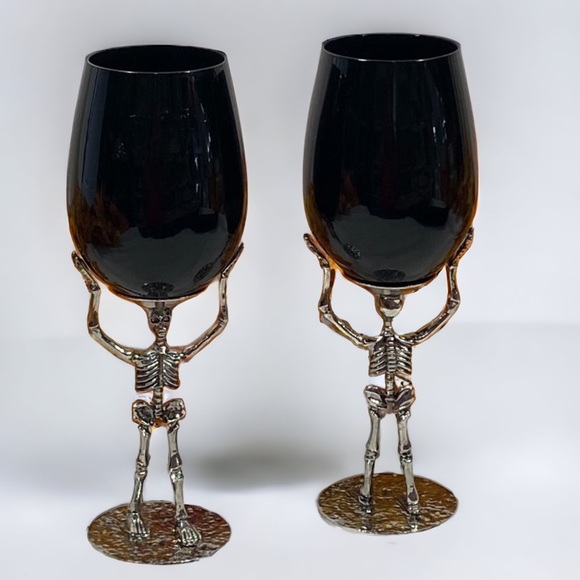 Dining | Set Of 4 Silver Metal Skeleton Hand Holding Wine Glass ...